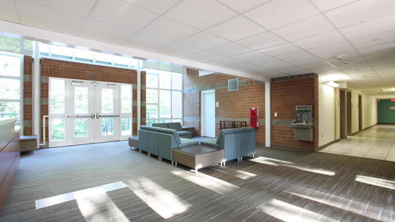 Oak Hall | Housing and Residence Life